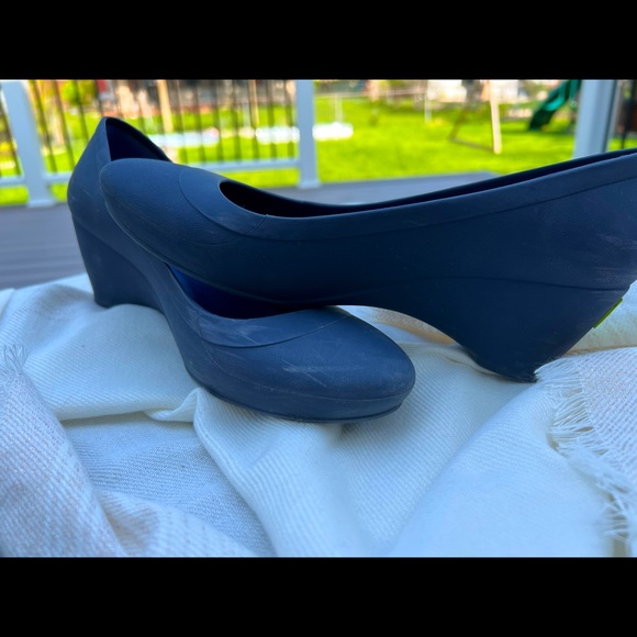 CROCS | Shoes | Crocs Lina Wedge Shoes 7 Navy Blue | Poshmark